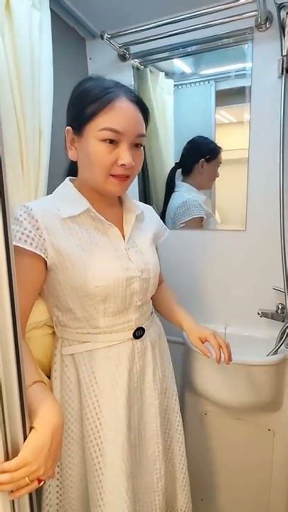 Qingfeng 6s Six Seater Three Bed Small Rv That Can Accommodate 4 People