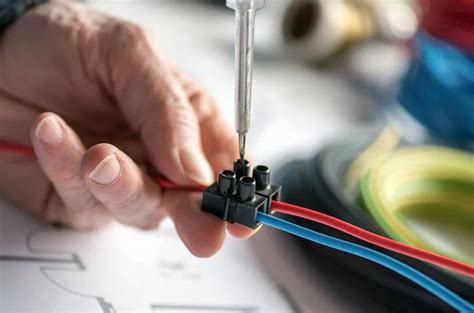 Connectors And Terminal Block Types Uses And Wiring Pvc Connectors Wire Connectors
