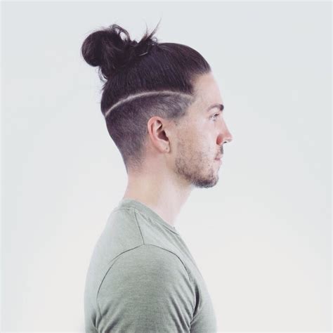 34 Man Bun Undercut Styles