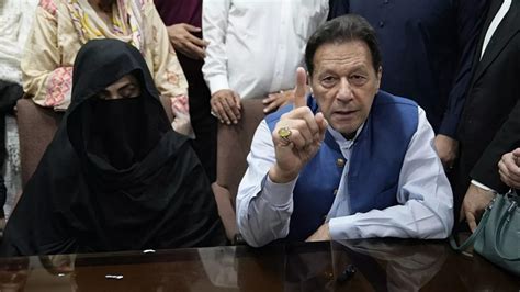 Former Pakistani Prime Minister Imran Khan And Wife Sentenced To 17 Years In Prison Grey Ombre