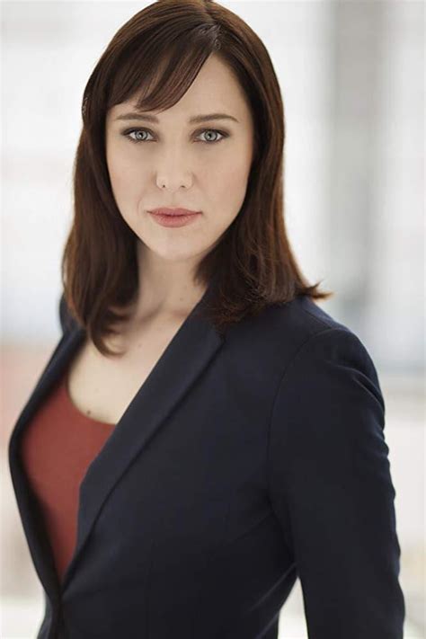 Barbara Beall About Entertainmentie