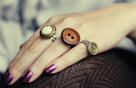 How To Button Rings Make