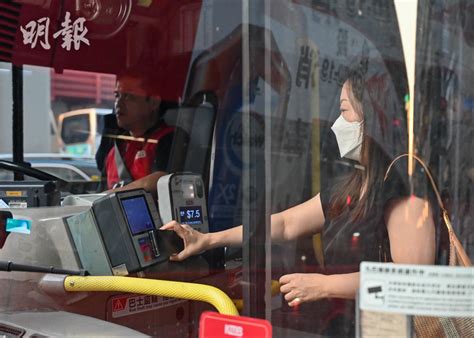 運輸及物流局：正籌備將新電子支付系統納入交通費補貼計劃 15 50 20230614 港聞 即時新聞 明報新聞網