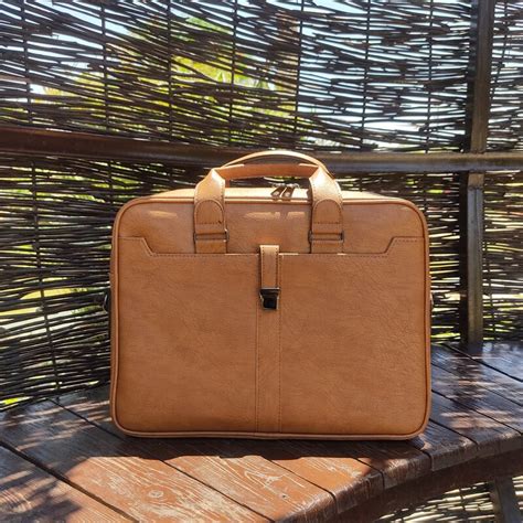 خرید و قیمت کیف لپتاپ مدل اداری زنانه و مردانه، دو رویه از غرفه کیف اداری لاینس بگ