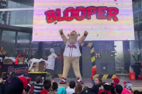 Atlanta Braves New Mascot Is Sad Phillies Phanatic Knockoff Phillyvoice