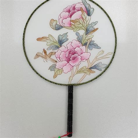 고미경 비단부채 벌써부터 덥네요 커다란 꽃부채도 이쁨 자세히 보아야 이쁘다 오래보아야 사랑스럽다 너도 그렇다 ~나태주님의 시 중에서~ Instagram