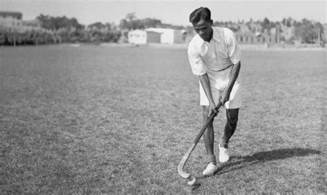 हॉकी के जादूगर मेजर ध्यानचंद का जादू आज भी बरकरार राष्ट्रीय खेल दिवस के अवसर पर जाने महान