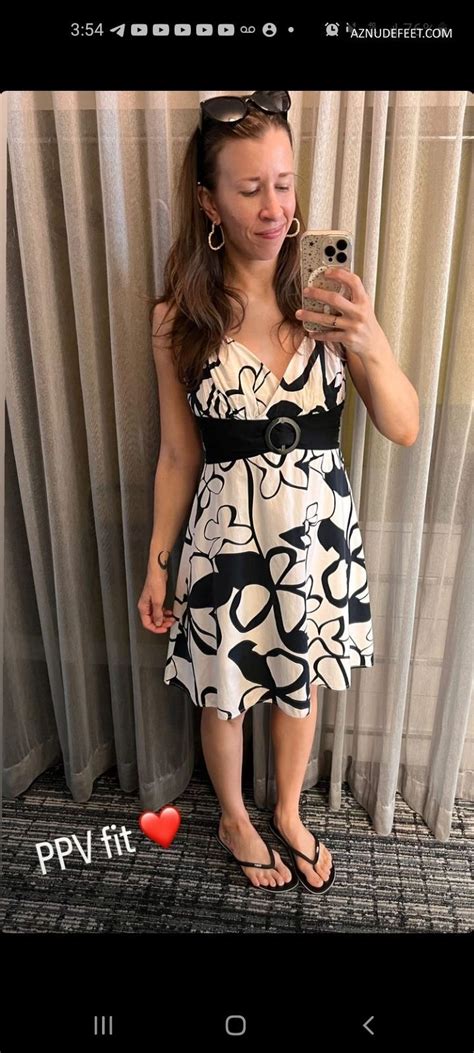 Aubrey Edwards Feet Aznudefeet