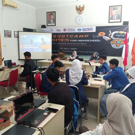 Pelaksanaan Bootcamp “robotics For High School” Batch 2 Tahun 2024 Ieee Chapter Prodi Teknik