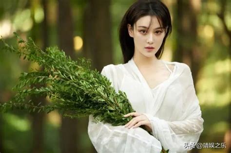 张馨予老公背景（张馨予与老公庆祝结婚4周年）可可情感网