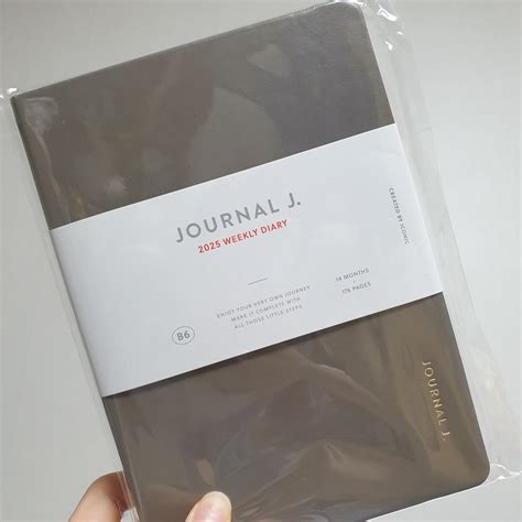 2025년 다이어리 추천 심플하고 고급스러운 아이코닉 저널 J다이어리 위클리 B6