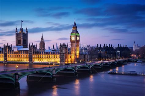 欧洲古老建筑夜景高清图片下载 正版图片600139582 摄图网