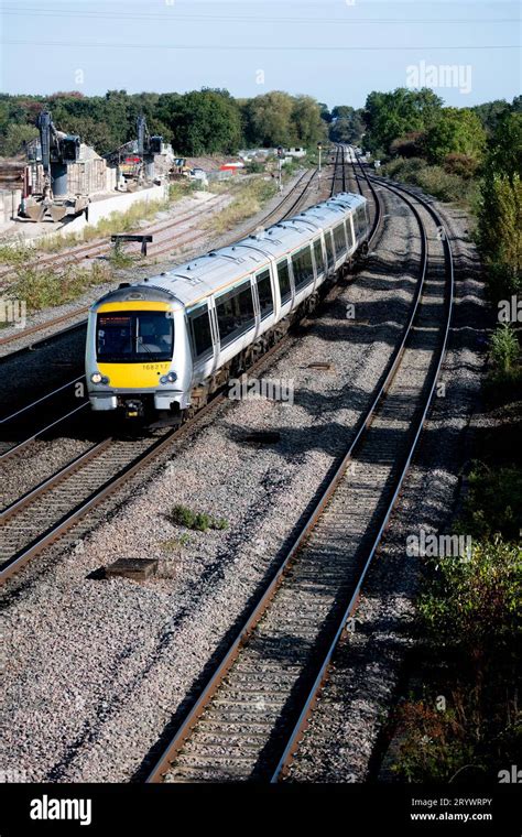 Chiltern Railways Class 168 Diesel Train Approaching Banbury Oxfordshire England Uk Stock