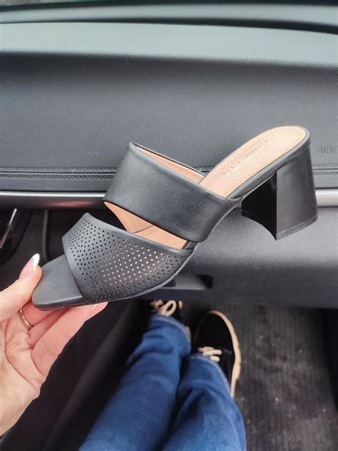 Жіночі шльопанці на каблуку шльопки — ціна 750 грн у каталозі Шльопанці Купити жіночі речі за