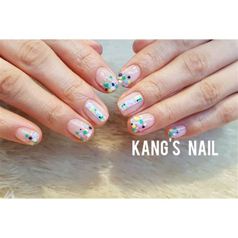 💅 땡땡이네일 ~🍭🎶 네일 예쁜네일아트 젤네일디자인 여름네일 젤매니큐어 젤네일추천 강스네일 애오개역네일샵