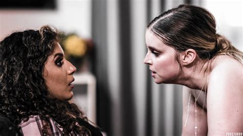 Sexy Sex Therapist Codi Vore Turns Codey Into An Assertive Man 16 Photos