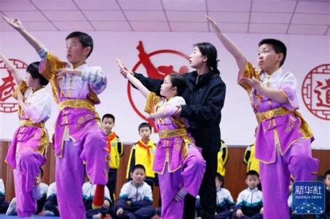【关注】山东即墨：多彩大课间 活力满校园澎湃号·政务澎湃新闻 The Paper