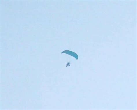 ဆားလင်းကြီးမြို့နယ်၊ ကျေးရွာများကို စက်တပ်လေထီးဖြင့် စစ်တပ်က ဗုံးကျဲမှု နေအိမ်များ ထိခိုက်ပျက