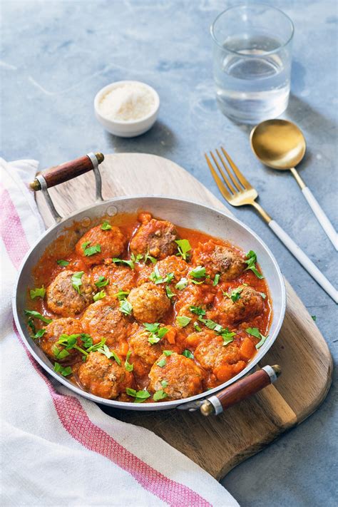 Albóndigas En Salsa Picante