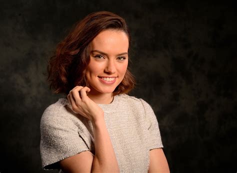 Portrait Daisy Ridley K Hd Wallpaper