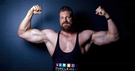 Olivier Richters Onthult Ik Ben Ursa Major In Black Widow Film Show