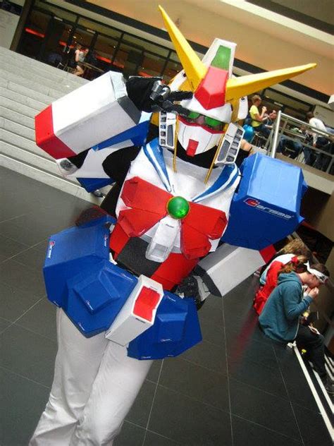 Nobel Gundam Cosplay