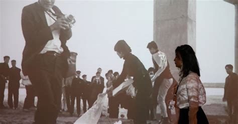 그 미친x들 지금은 거장 구겐하임과 한국 실험미술 재조명