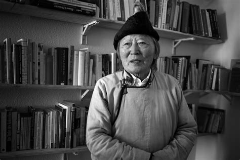 Монгол Улсын Хөдөлмөрийн баатар Соёлын гавьяат зүтгэлтэн зохиолч Чинагийн Галсан “Мэргэн ном