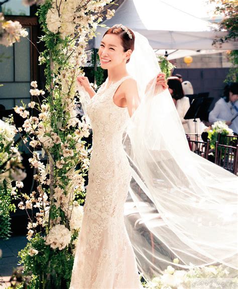 미혼인 줄 알았는데 돌싱 재력가와 결혼 9년 차라는 여배우 스포엔 뉴세이 미혼인 줄 알았는데 돌싱 재력가와 결혼 9년 차라는 여배우 스포엔 뉴세이