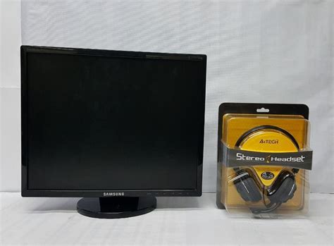 Samsung Syncmaster B Inch Lcd Monitor With A Tech Hs Headset Audio Other Audio