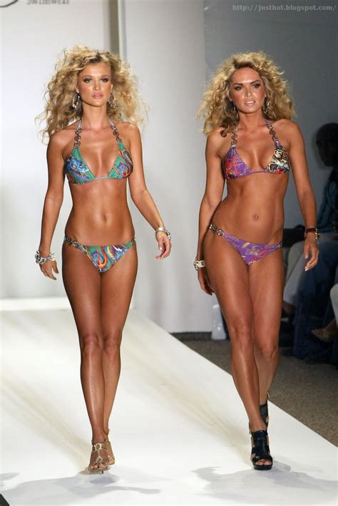 Sexy Catwalk Fashion Shows Models Hq Puchat