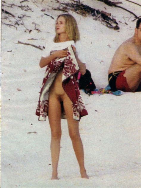 Uma Thurman Nude Photos And Videos