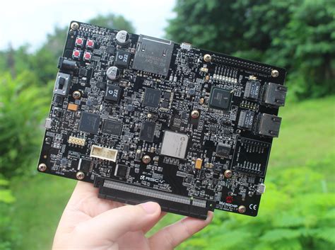 แกะกล่อง Microchip Polarfire Soc Fpga Icicle เป็นบอร์ดพัฒนาซีพียู