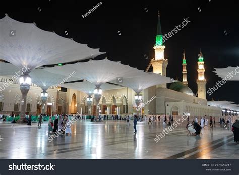 Al Masjid An Nabawi Night Over 318 Royalty Free Licensable Stock