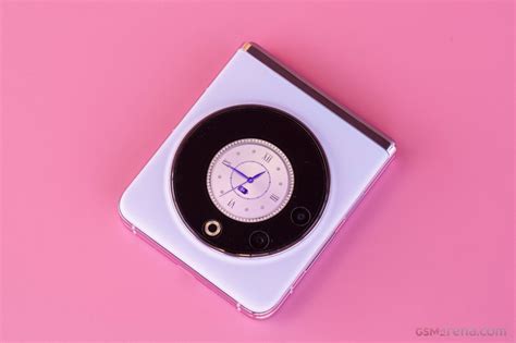 Tecno Phantom V Flip Pictures Official Photos