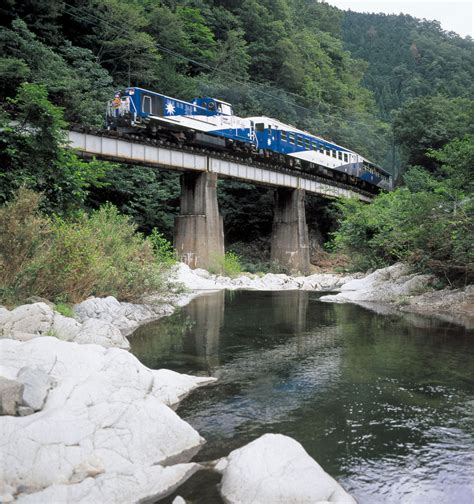 【島根】神話の地・奥出雲を走るトロッコ列車「奥出雲おろち号」今年も44から運行開始。 おんせんニュース