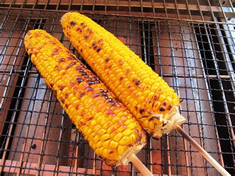 焼きとうもろこし1本400円 御座白浜はまゆうバンガロー