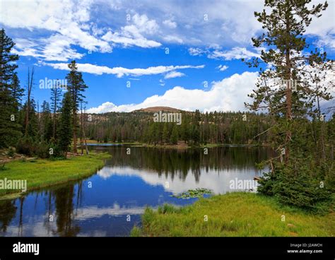 Mirror Lake Scenic Byway Fotos Und Bildmaterial In Hoher Auflösung