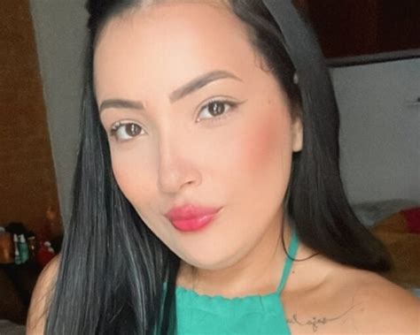 Luna Carvalho Garota Com Local