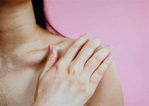 어깨가 아파요 오른쪽 왼쪽 어깨 통증 원인 7가지는 찌릿 결림 소리 네이버 블로그