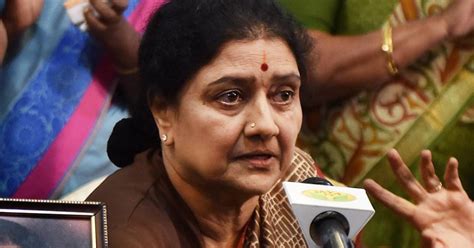 Admks Tug Of War Vk Sasikala Is Ready To Face This What About Eps And Ops The New Stuff