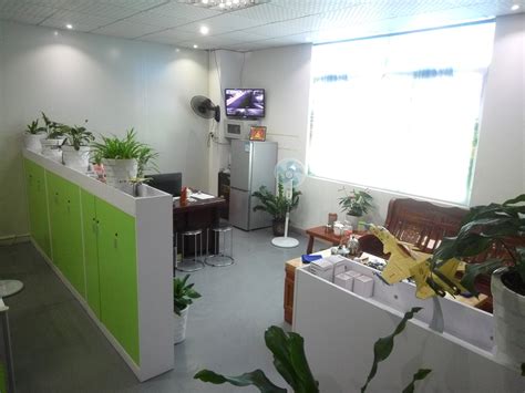 办公一角 东莞市晟烨电器有限公司