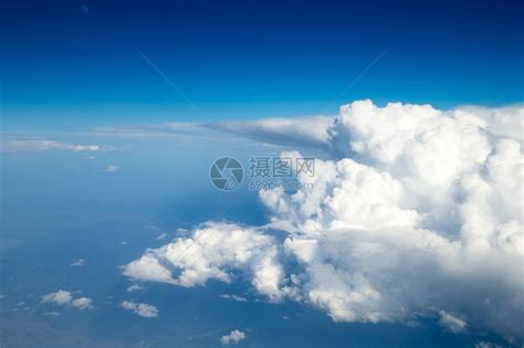 一朵朵白云在天空中飘动高清图片下载 正版图片303914382 摄图网