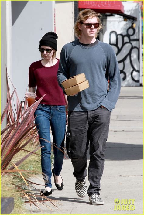 Emma Roberts Engagement Ring Is The Perfect Accessory For Outing With