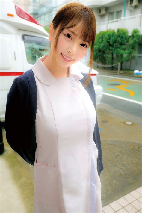 夜勤明けのナースはチポが欲しくてたまらない！？超多忙な都内病院勤務の看護師さんが白衣を乱してデカチン跨りsex没頭グリグリ騎乗位／／／発情しすぎて連続射精！！精液を中出し採取する白衣の天使10