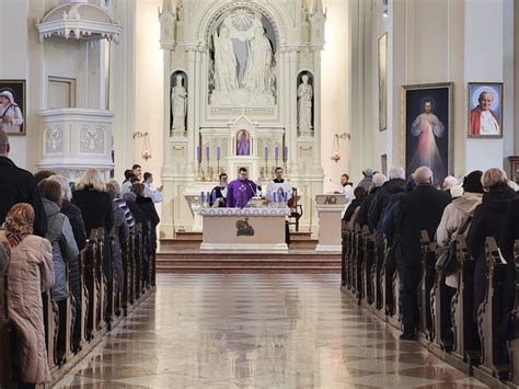 Kunigas Dovydas Paulikas „velykas švęskime Vilties Ir Meilės Kupina širdimi“ Tauragės Kurjeris