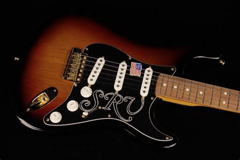 Fender Stevie Ray Vaughan Stratocaster 3 Color Sunburst Sn Us22095091