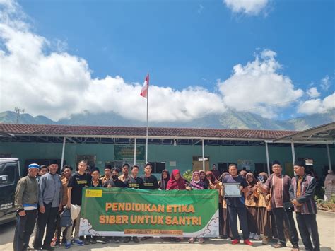 Sksg Ui Ingin Santri Perhatikan Etika Di Media Sosial Inanews