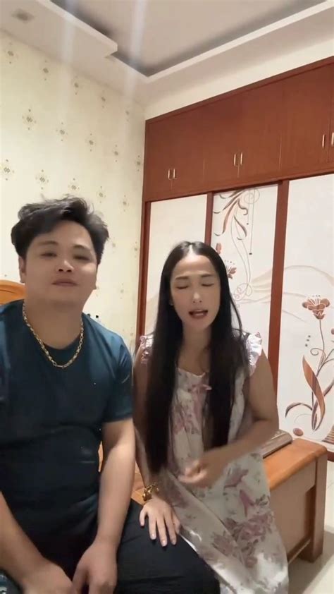 ជ នជាតិចិ នសរសេីរថាម្ហូបខ្មែរឆ្ញាញ់ណាស់ ជ នជាតិចិ នសរសេីរថាម្ហូបខ្មែរឆ្ញាញ់ណាស់ By