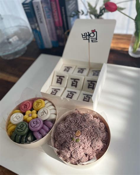 달달한봄 수수팥떡백설기오색송편 으로 구성된 백일혹은 돌떡3종셋트~ 지금까지 먹어본 맛과는